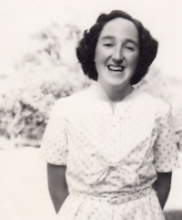 Beryl Ruth Petschack young – David W Bull Family Funerals