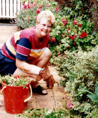 PAMELA “PAM” KNAPMAN – David W Bull Family Funerals