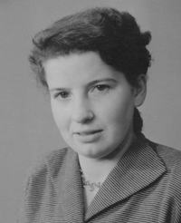 GERARDA PETRONELLA “GERDA” ALARDS – David W Bull Family Funerals